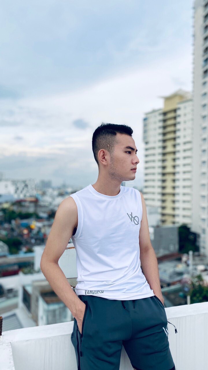 mr-hoang_s3108.jpeg