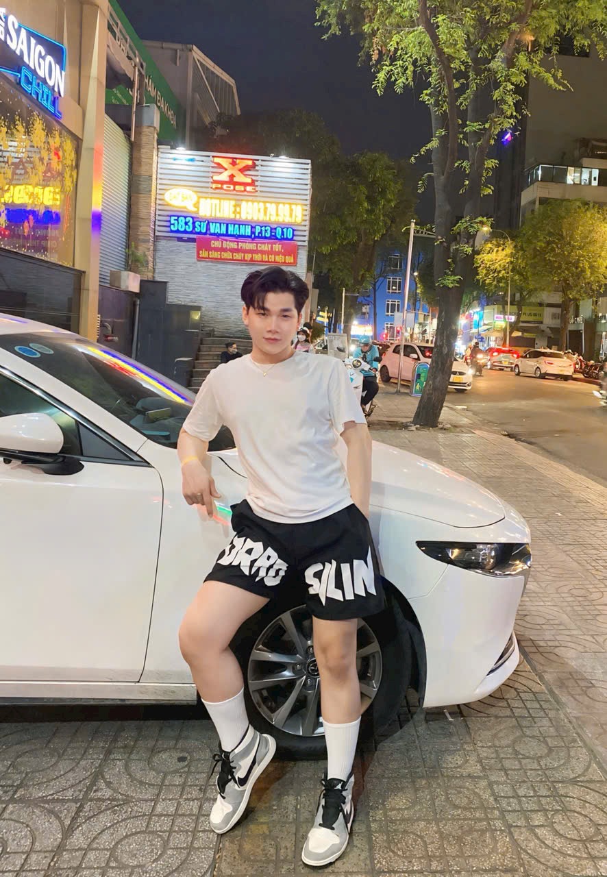 Mr hữu nghĩa và hữu tinh